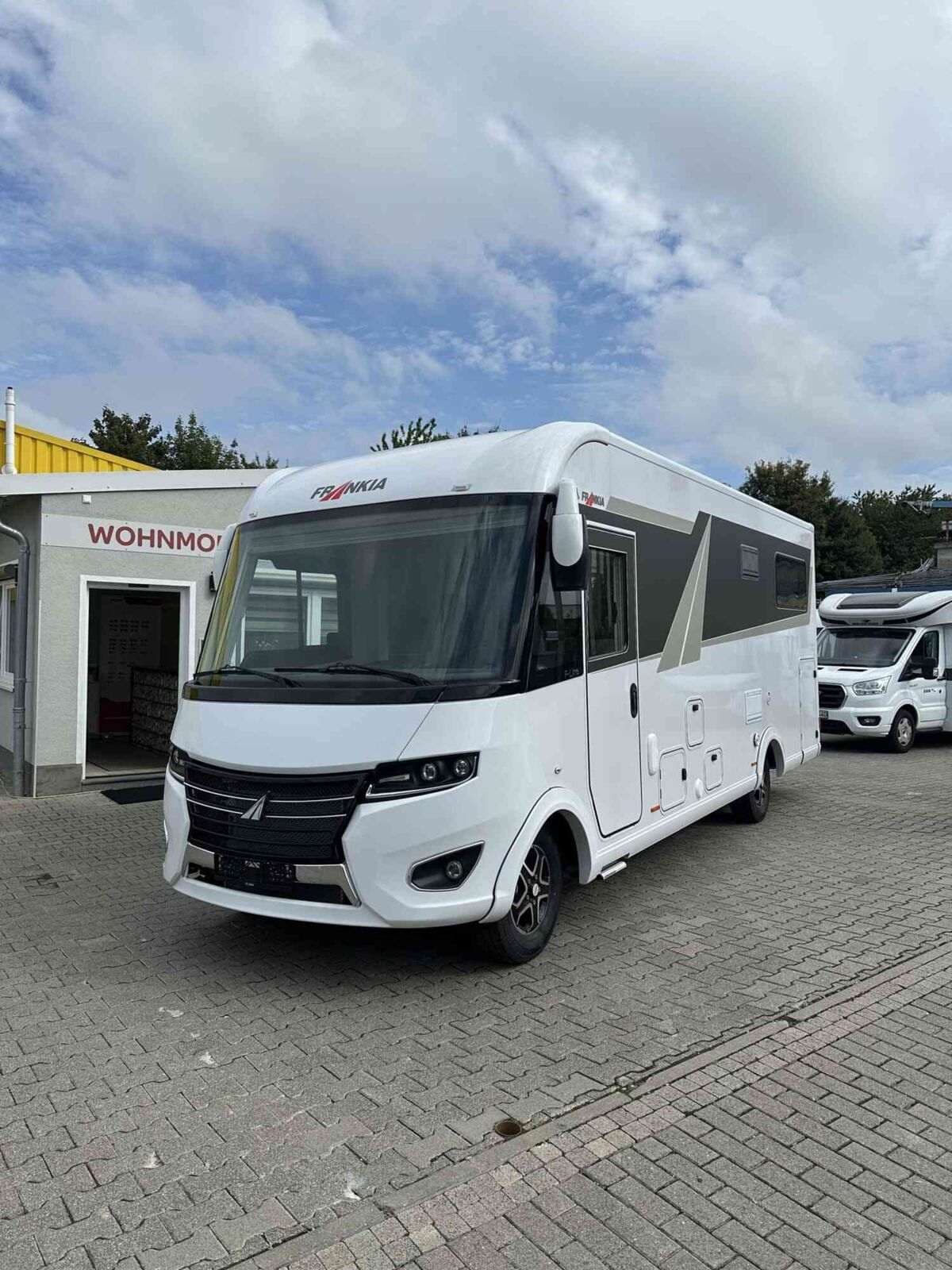 Frankia Wohnmobile: Innovative Luxusliner & kompakte Modelle kaufen🚐