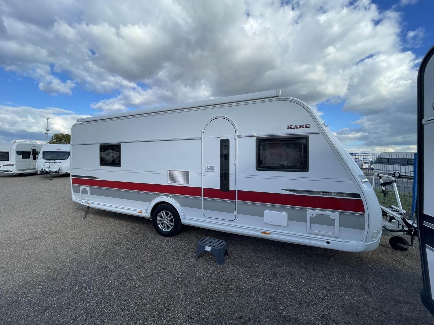 Kabe Wohnwagen & Wohnmobile kaufen: Skandinavischer Luxus für Camper 🚐