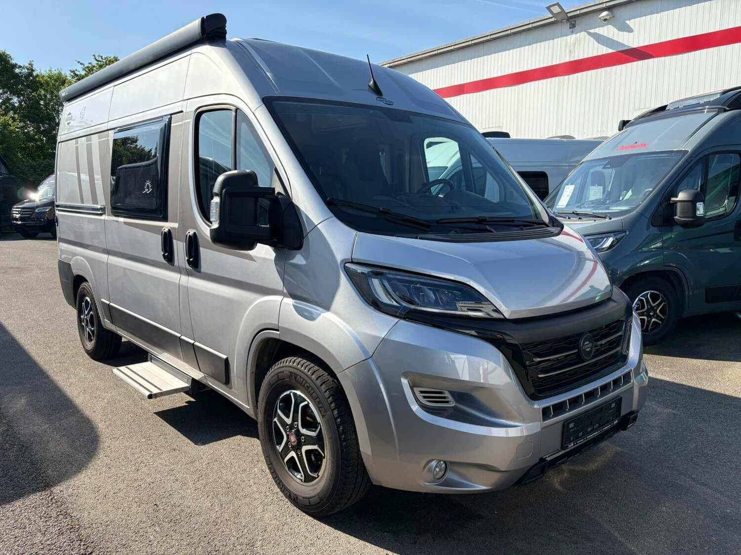 Kaufe LMC Wohnmobile & Wohnwagen – Qualität & Komfort seit 1950 🚐
